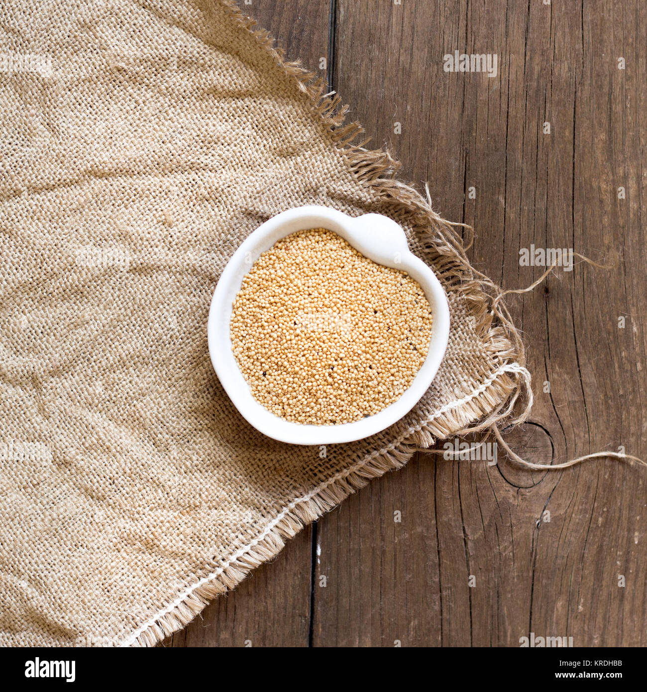 Raw Organic Amaranth grain Stock Photo - Alamy