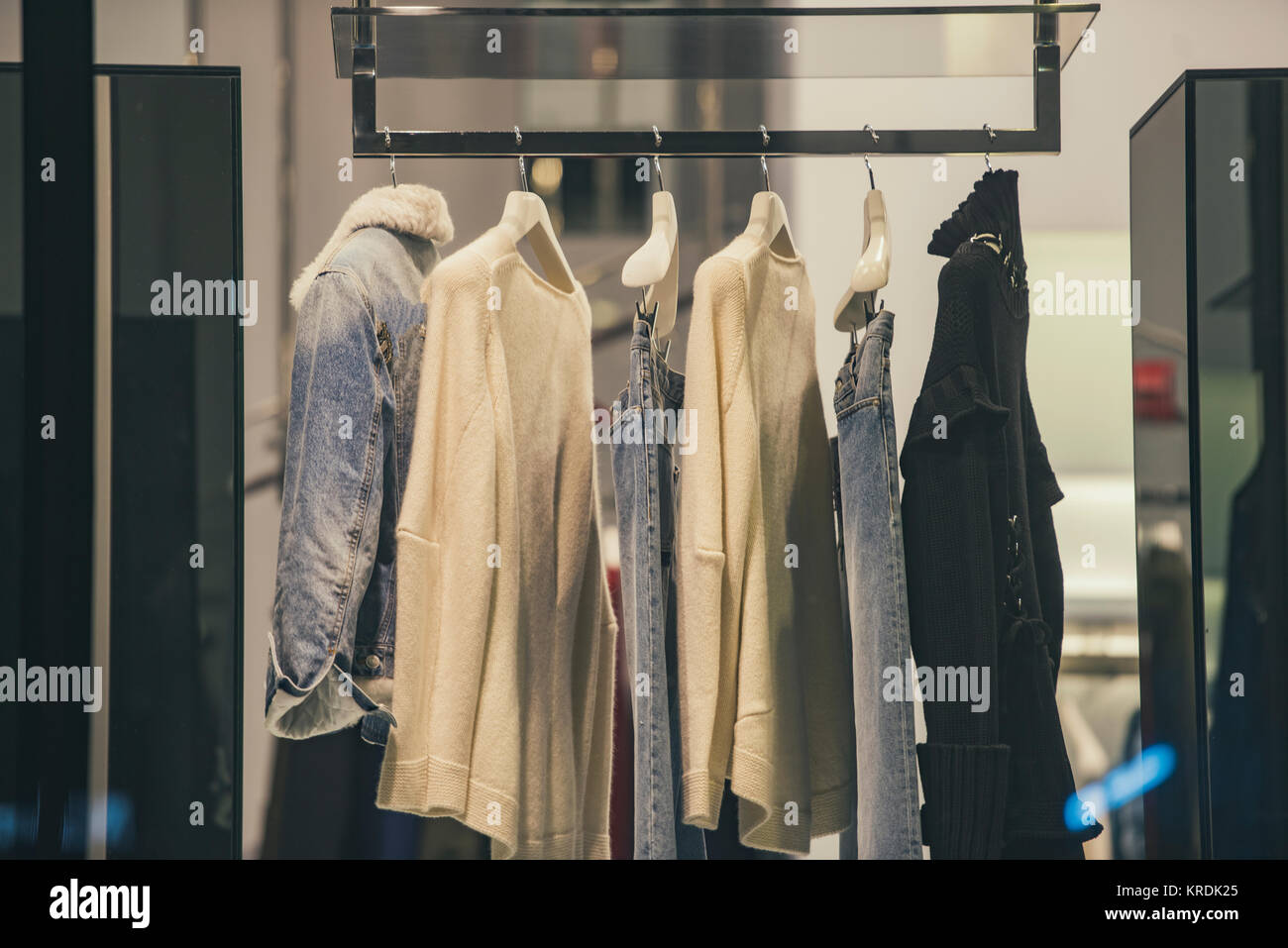 Women wear store hi-res stock photography and images - Alamy