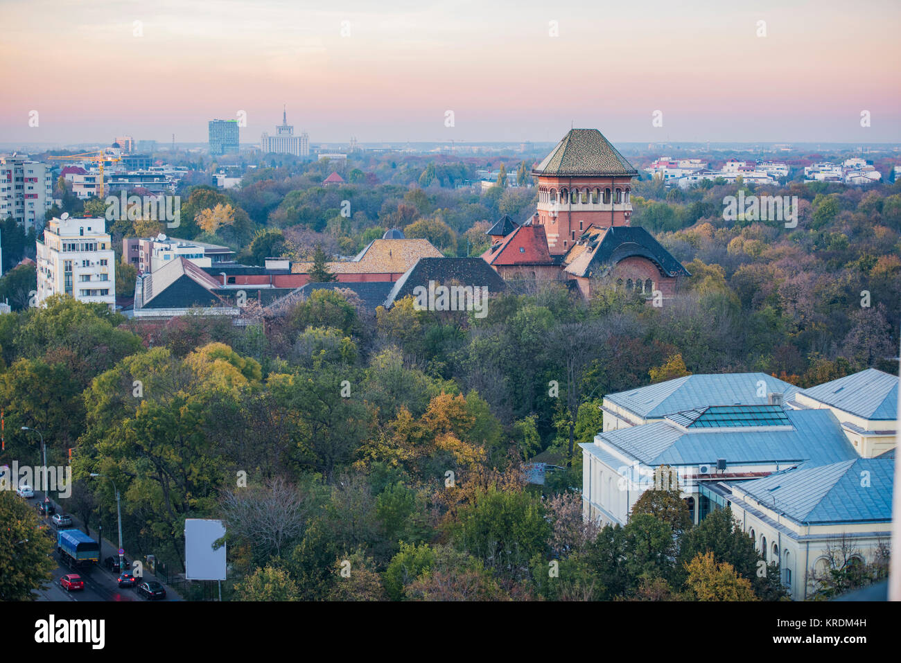 Victory square bucharest hi-res stock photography and images - Alamy