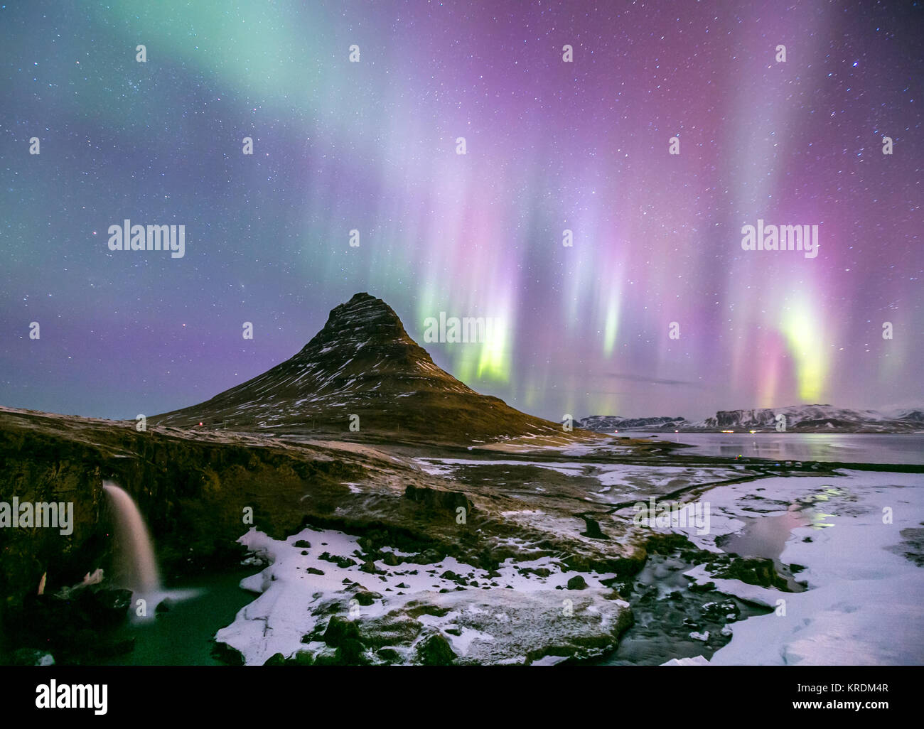 Iceland endless magical landscape hi-res stock photography and images ...