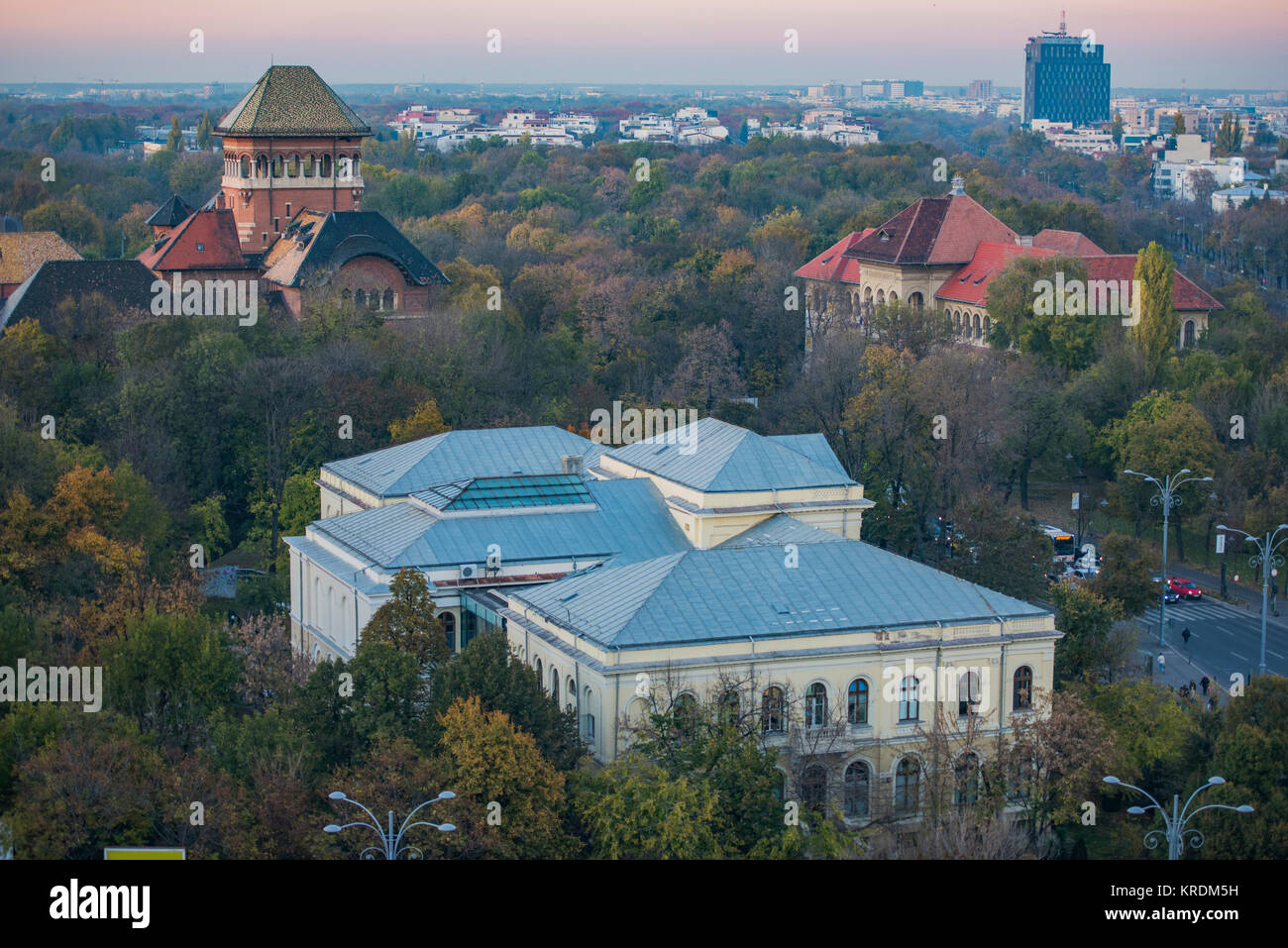 Victory square bucharest hi-res stock photography and images - Alamy