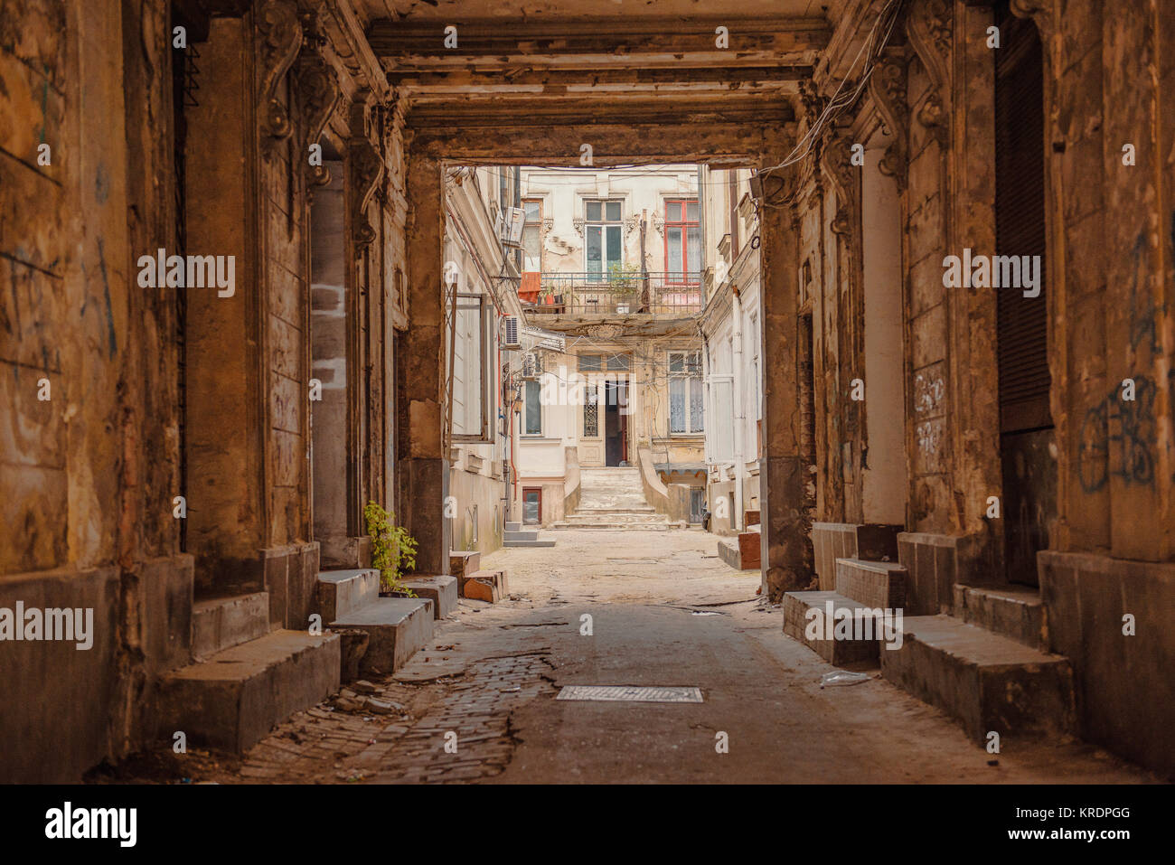 Bucharest old heritage - old building in ruin Stock Photo - Alamy