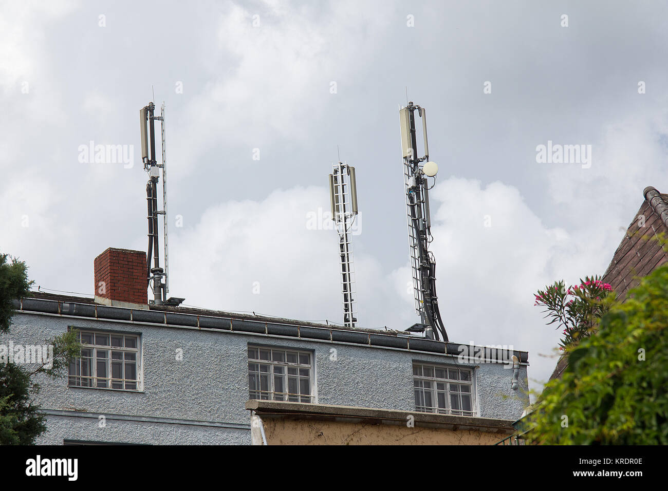 Cellphone towers hi-res stock photography and images - Alamy