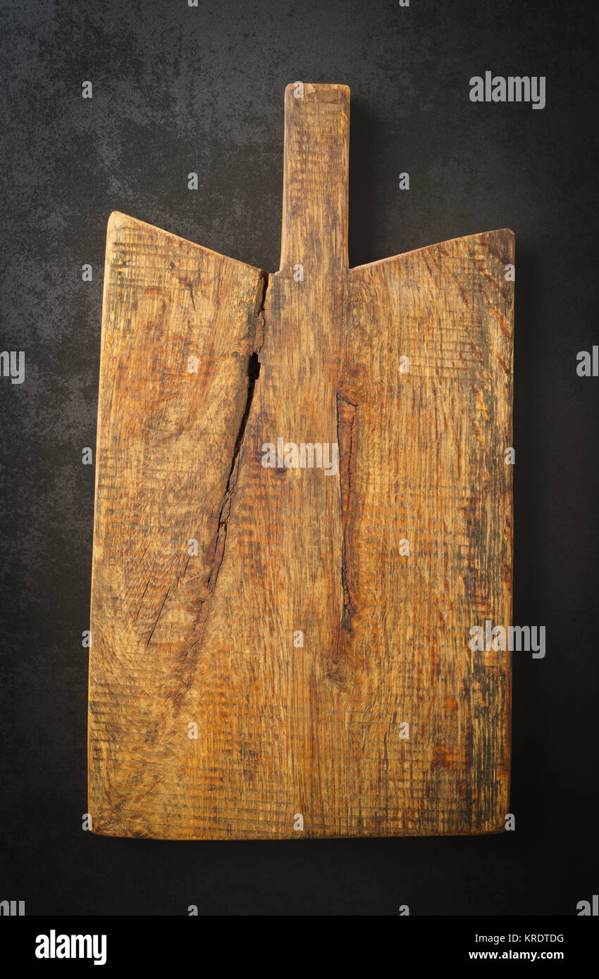 Old wooden cutting board Stock Photo - Alamy