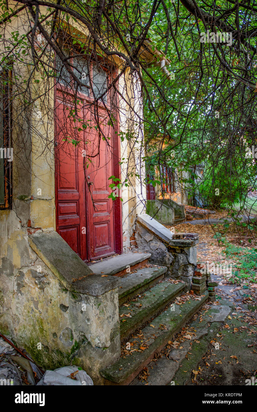 Old house with beautiful architecture in an autumn day Stock Photo - Alamy