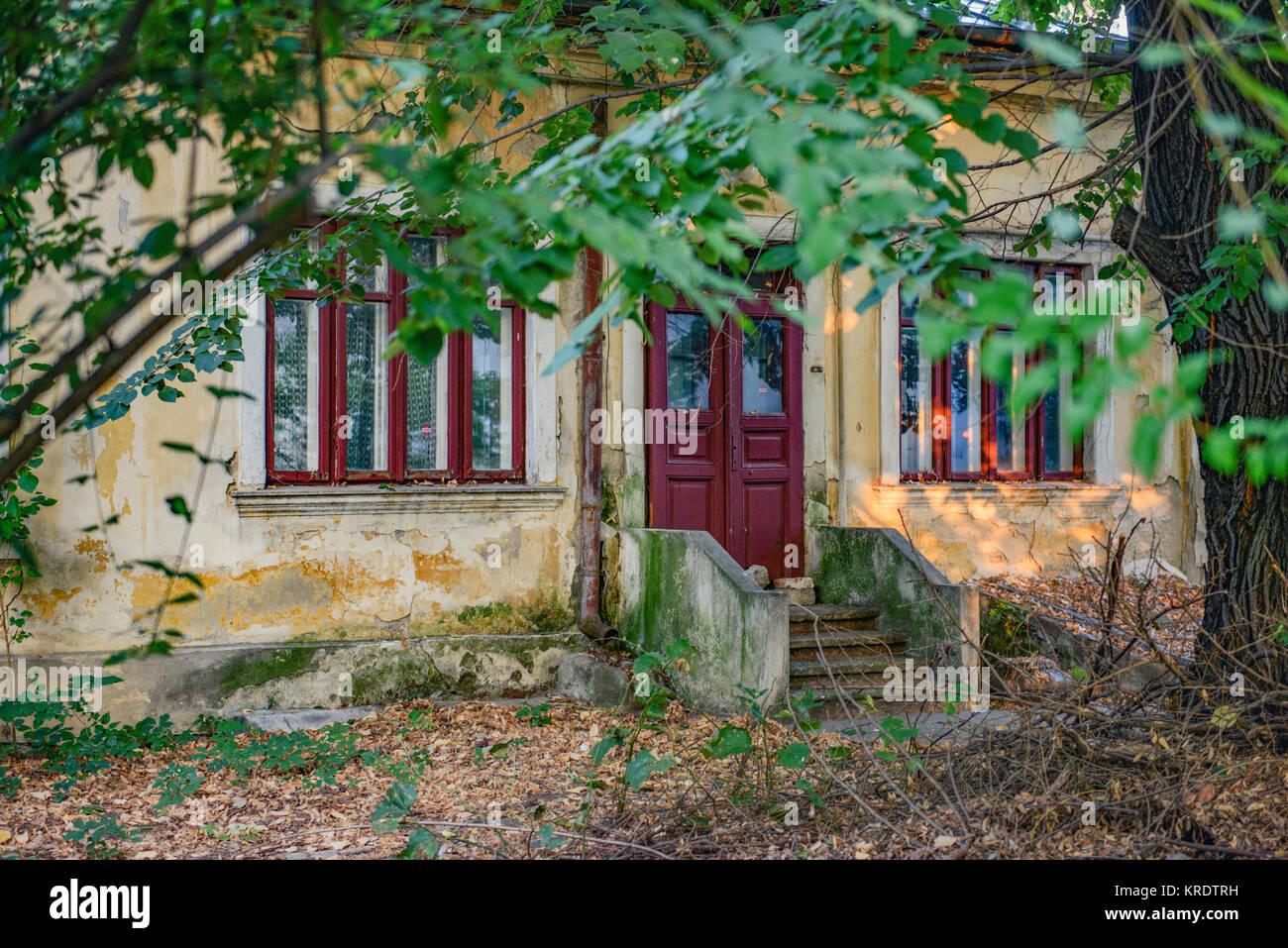 Old house with beautiful architecture in an autumn day Stock Photo - Alamy