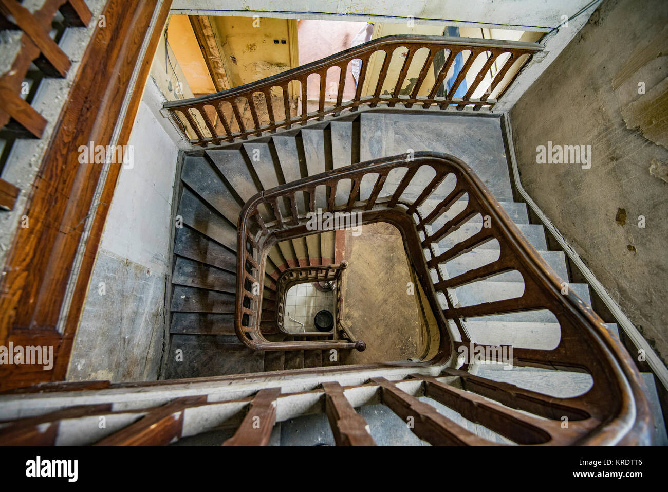 Old staircase of an abandoned house Stock Photo - Alamy