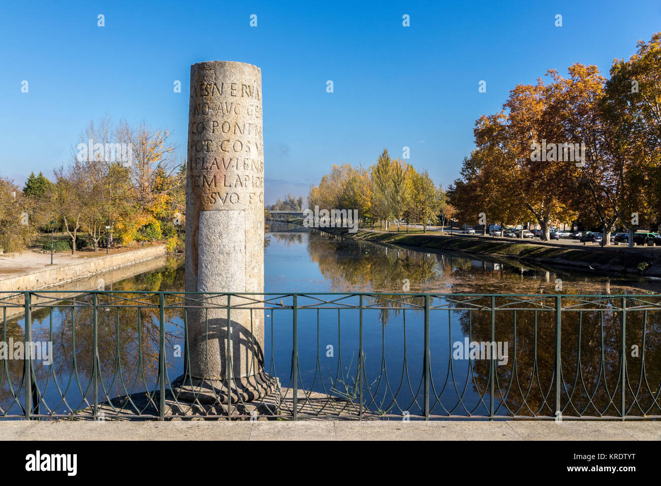 Commemorative columns hi-res stock photography and images - Alamy
