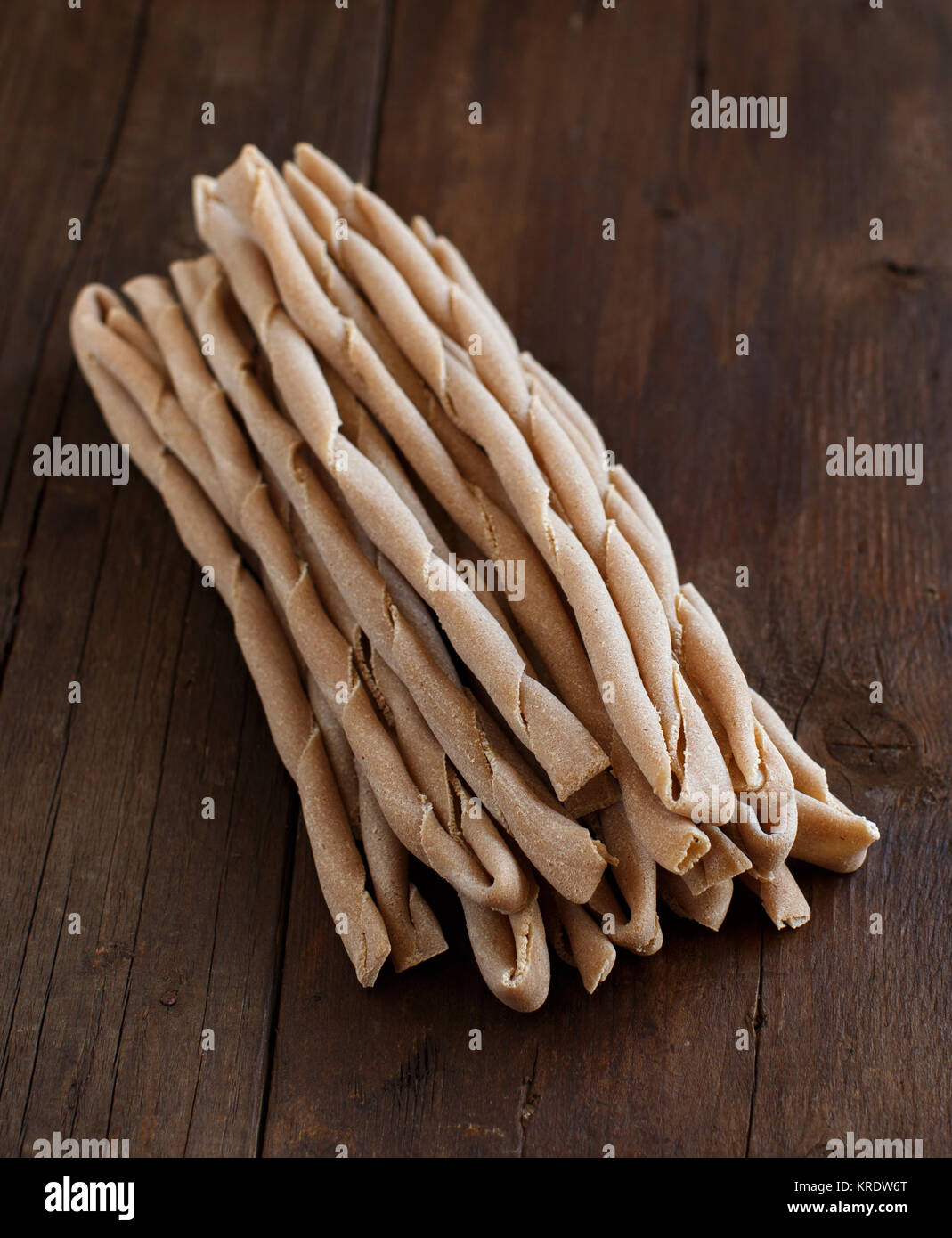 Whole wheat pasta sagne torte Stock Photo - Alamy