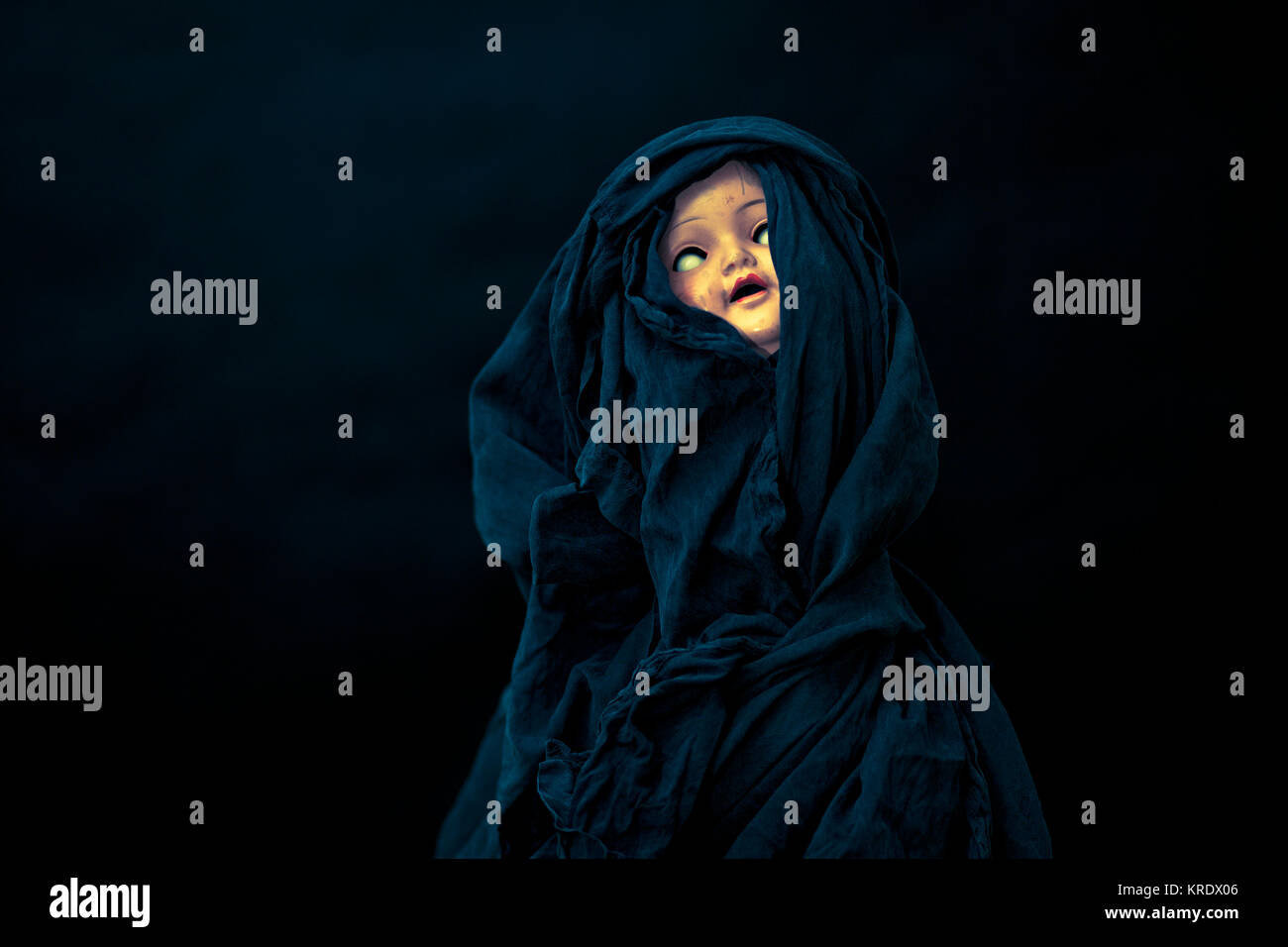 Creepy doll face Stock Photo - Alamy
