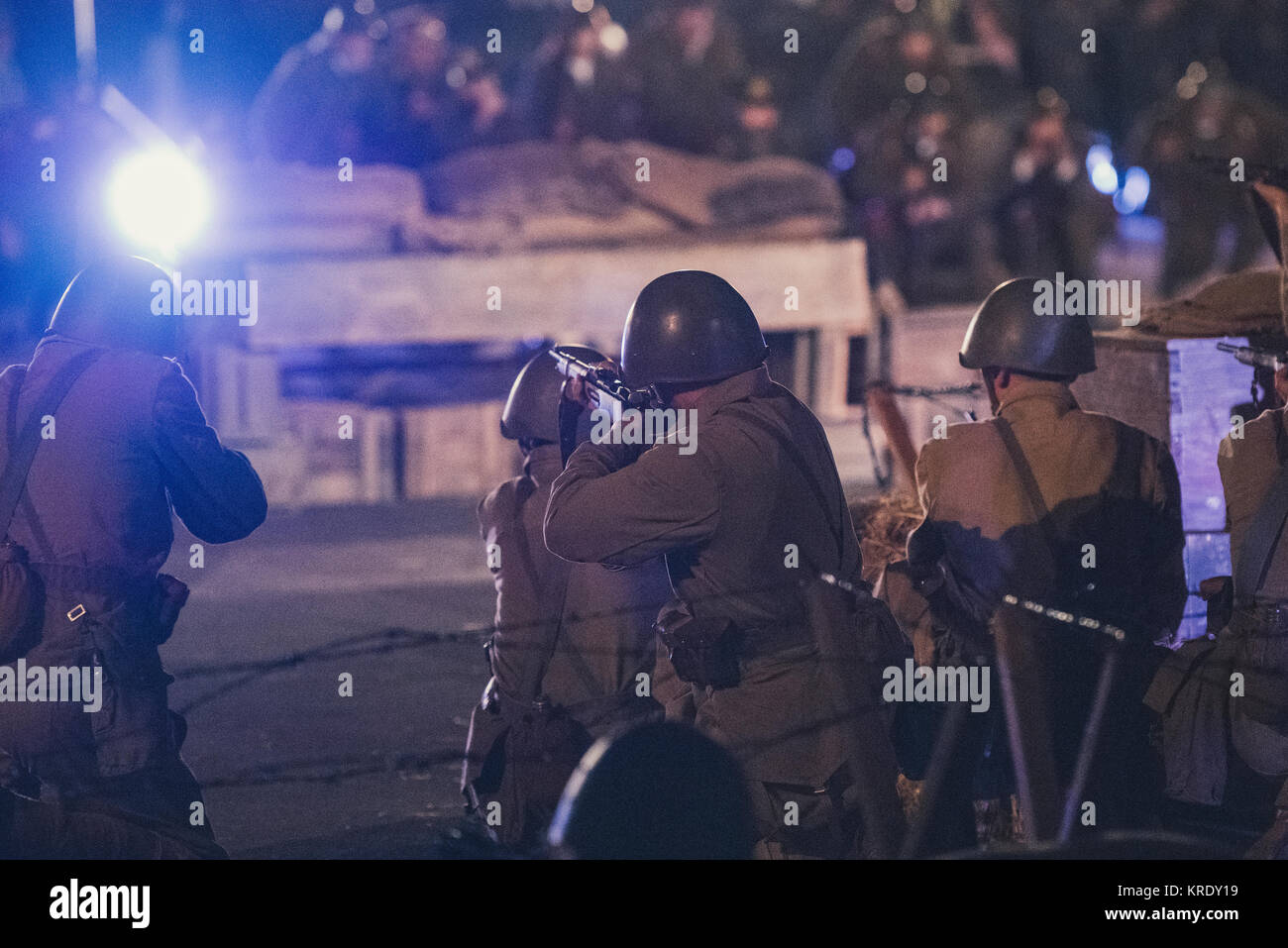Soldiers in battle Stock Photo - Alamy