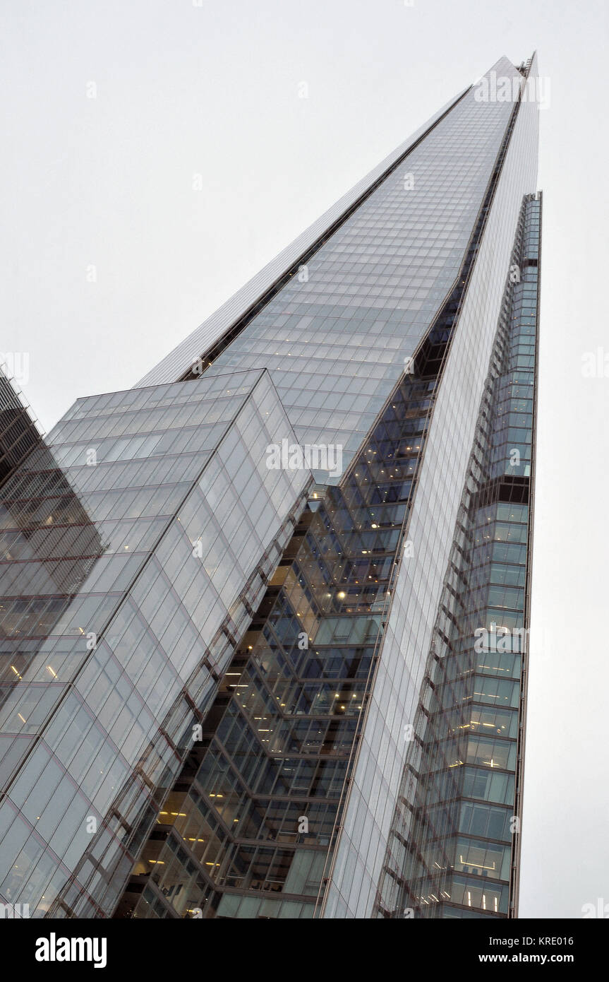 Tapering building hi-res stock photography and images - Alamy