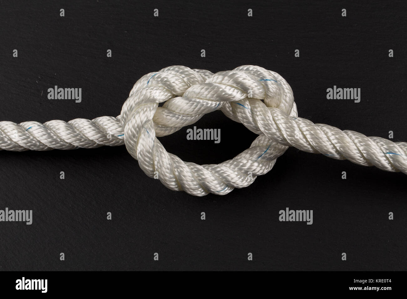 heart shape knot of rope Stock Photo - Alamy