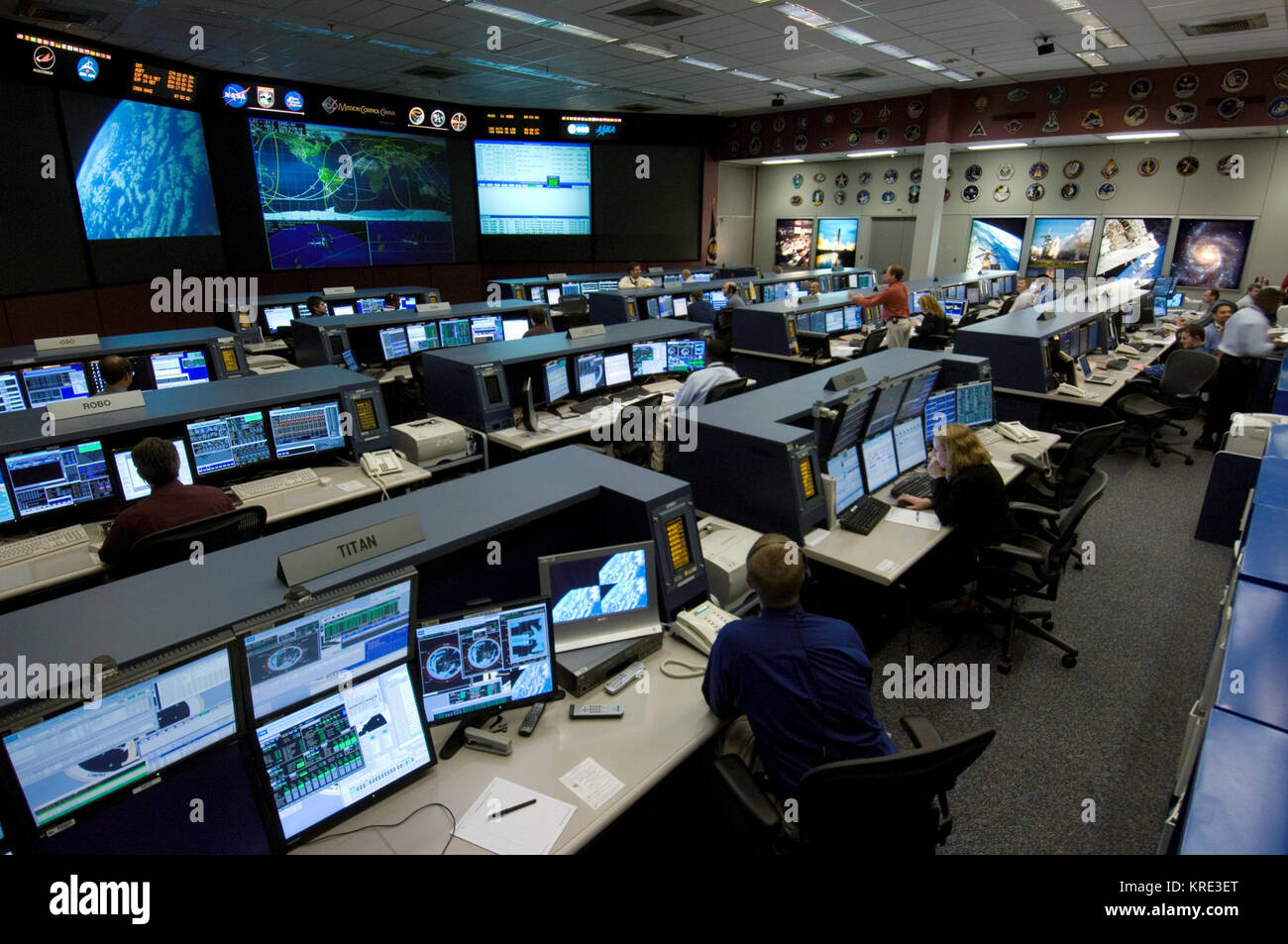 Flight control room hi-res stock photography and images - Alamy