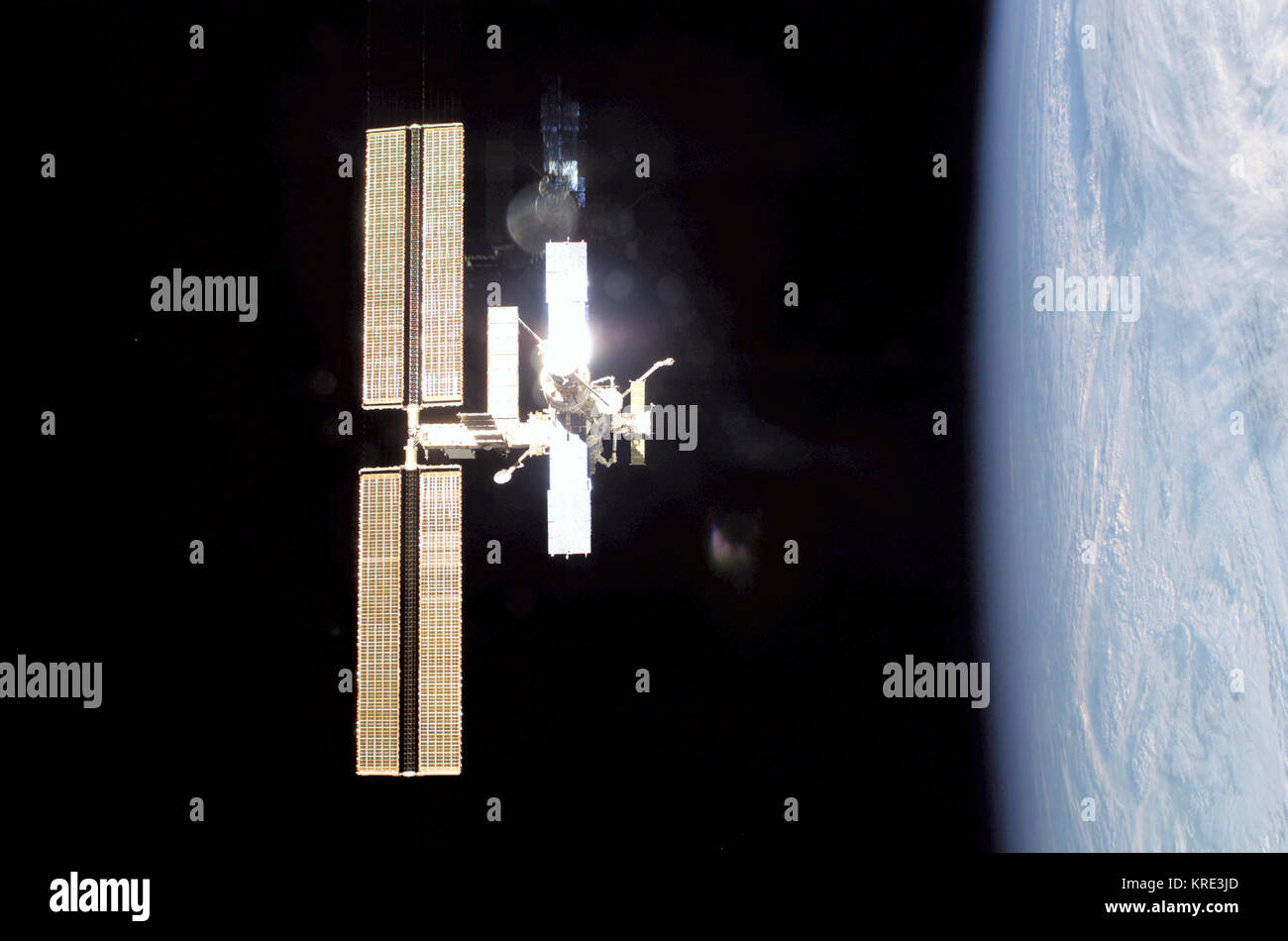 ISS from Endeavour Exp4 Stock Photo - Alamy