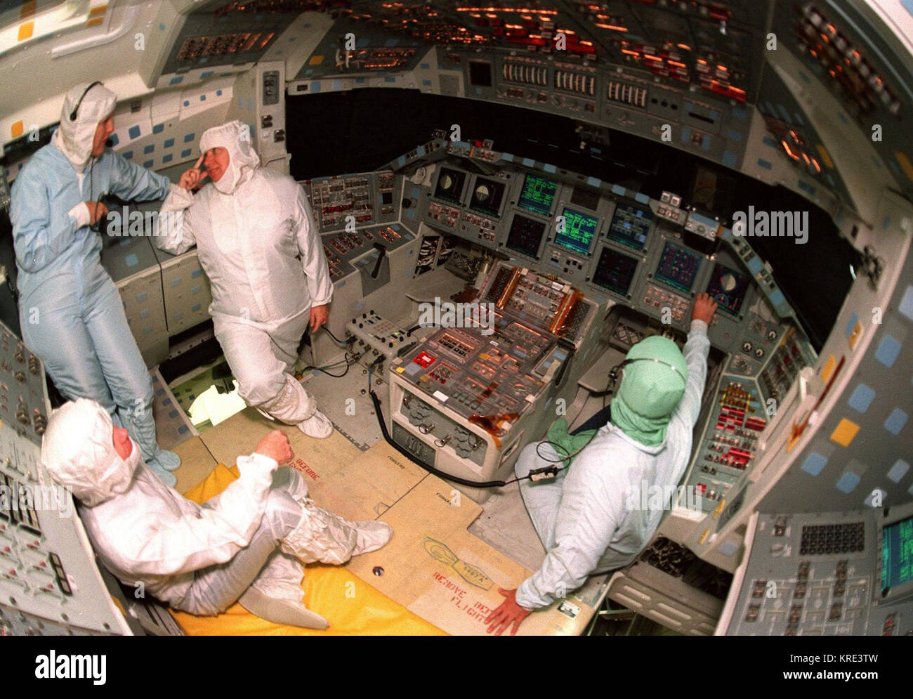 Cockpit nasa space shuttle orbiter hi-res stock photography and images ...