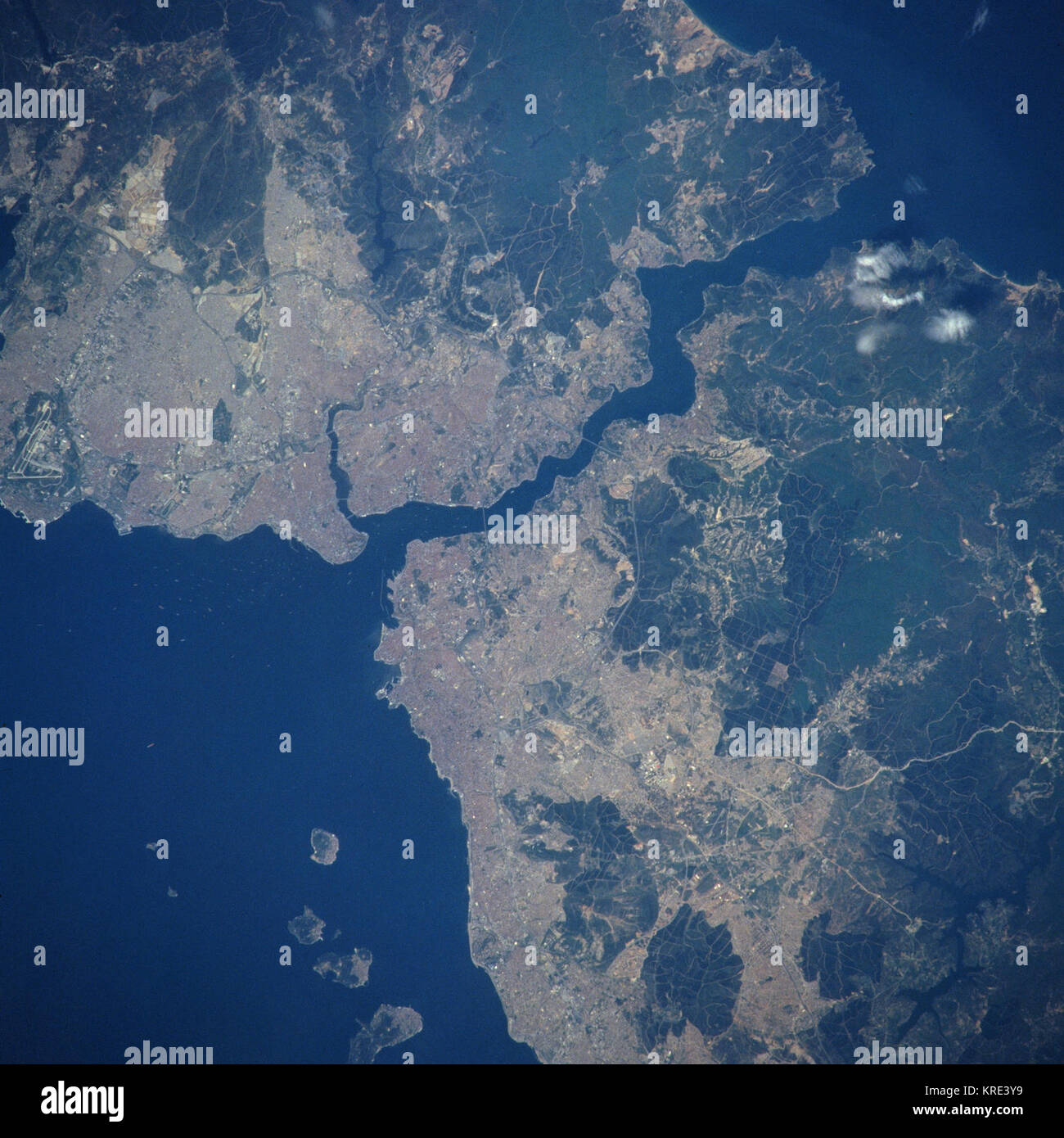 Satellite image of istanbul, turkey hi-res stock photography and images ...