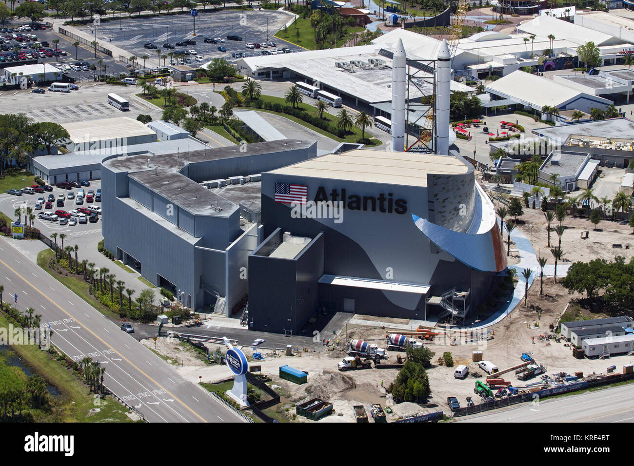 KSC Visitor Complex - Space Shuttle Atlantis exhibit building Stock ...
