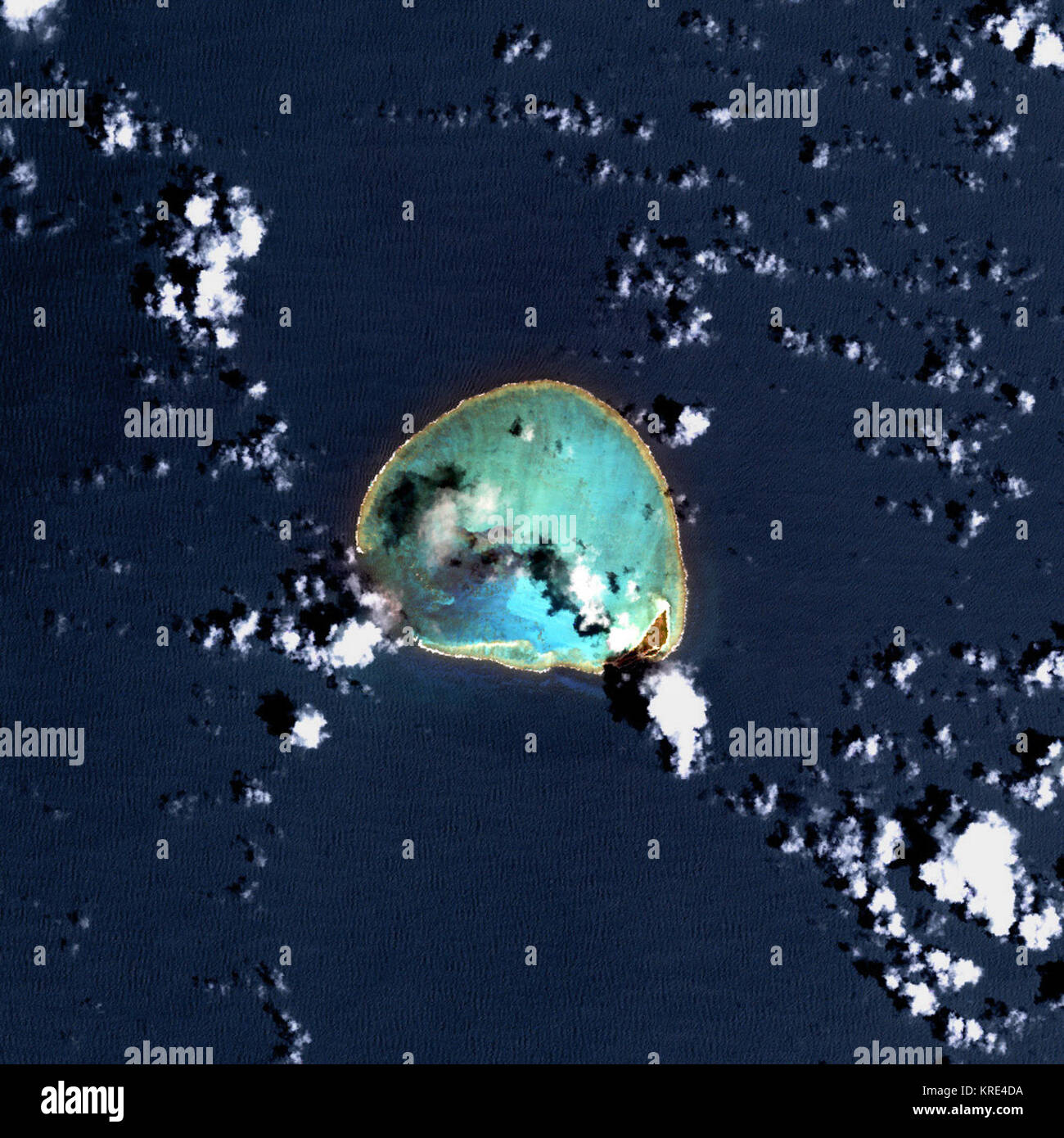 Kure atoll hi-res stock photography and images - Alamy