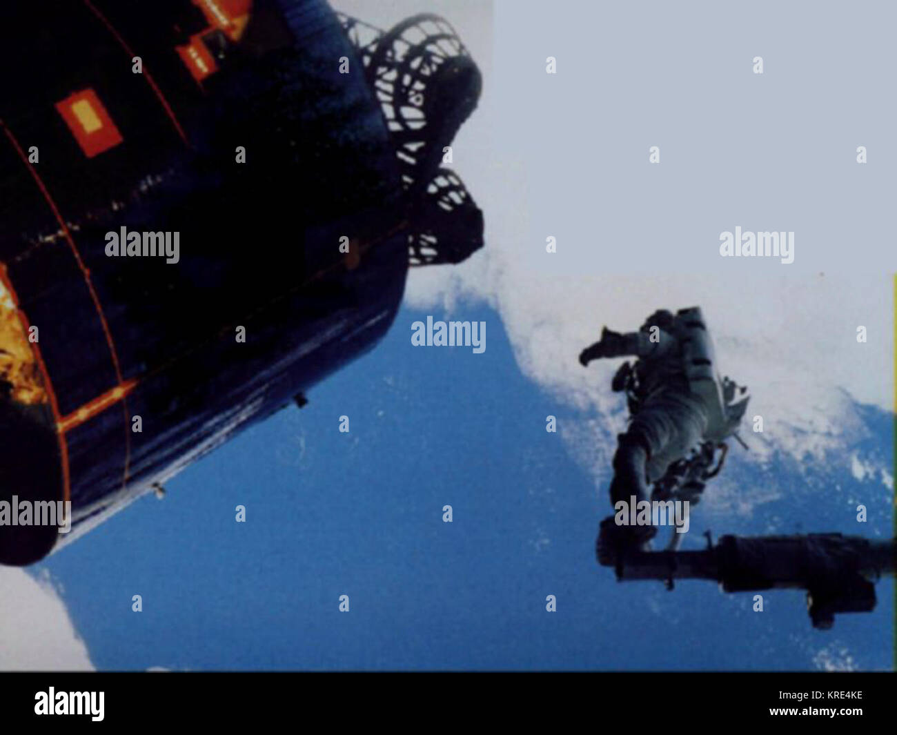 Leasat 3 STS-51-I Stock Photo - Alamy