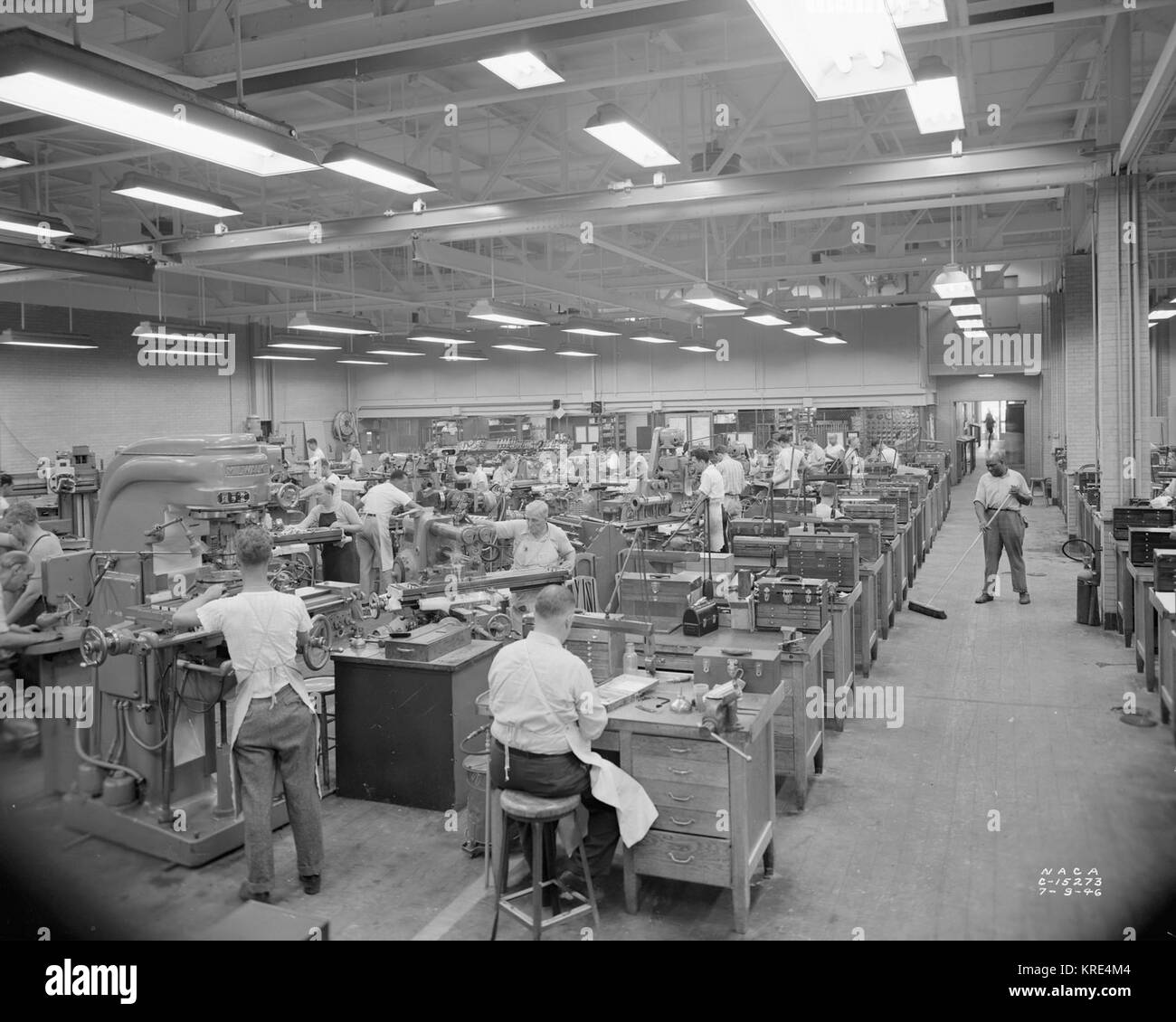 Machine Shop Men GPN-2000-000364 Stock Photo - Alamy