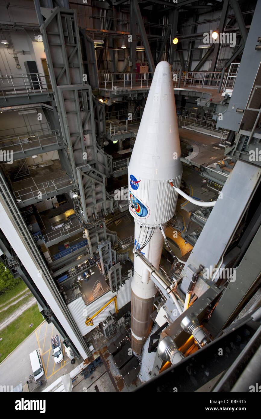 Look from above to the Atlas V (401) which is back in the VIF Stock ...
