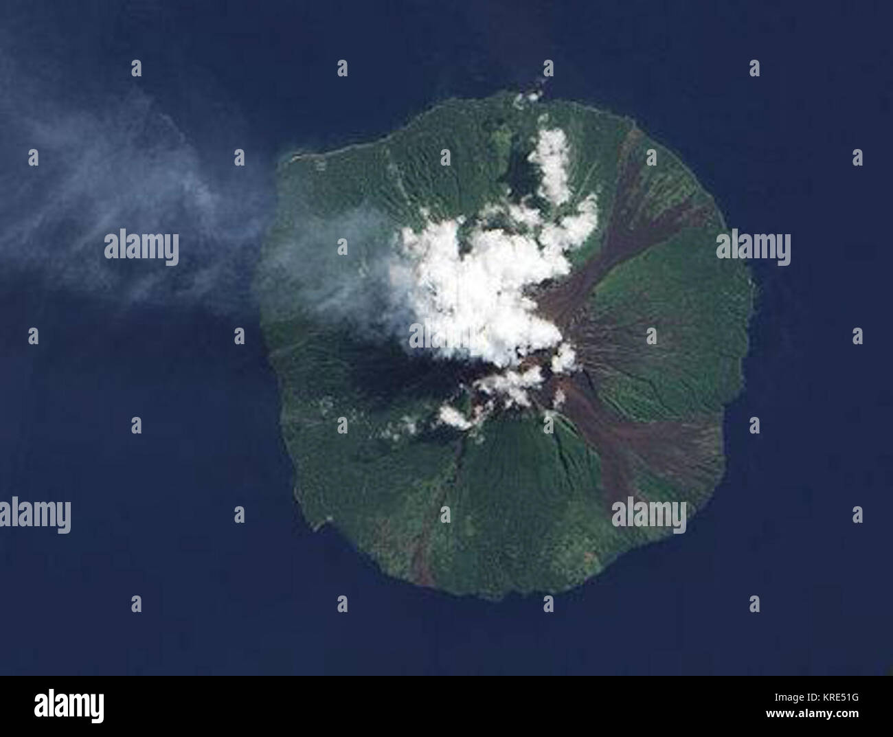 Manam Volcano 2009 Stock Photo - Alamy