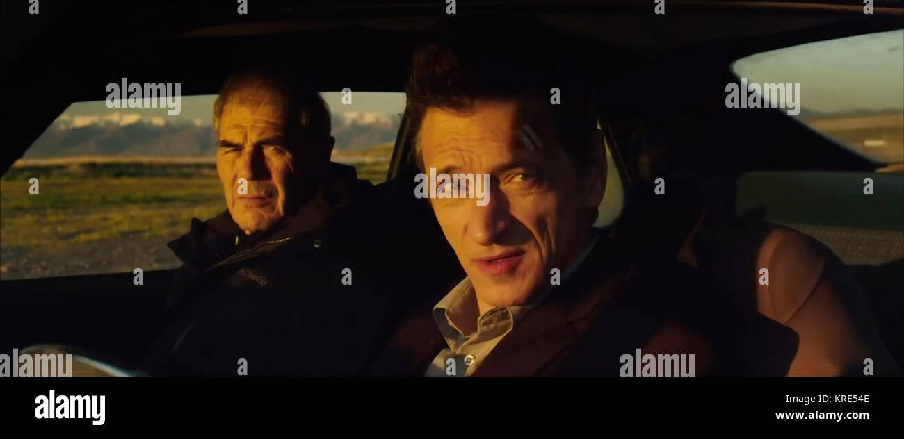 SMALL TOWN CRIME, l-r: Robert Forster, John Hawkes, 2017. ©Saban Films ...