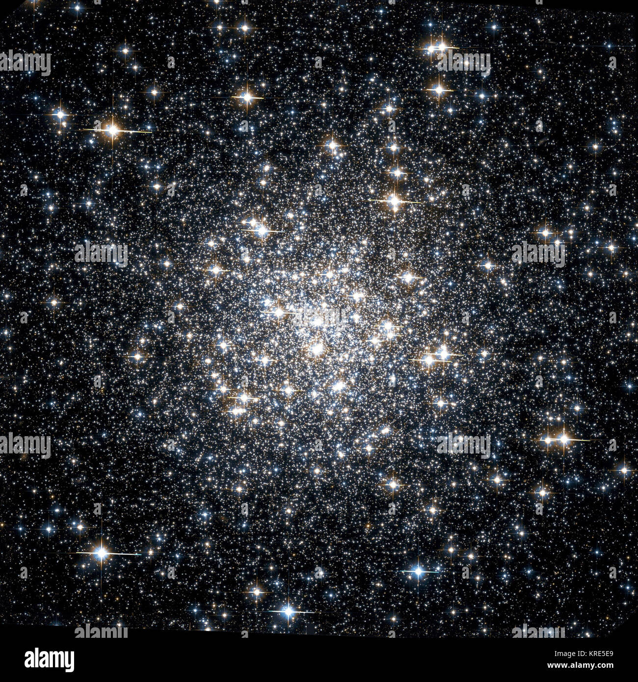 Messier 56 Hubble WikiSky Stock Photo - Alamy