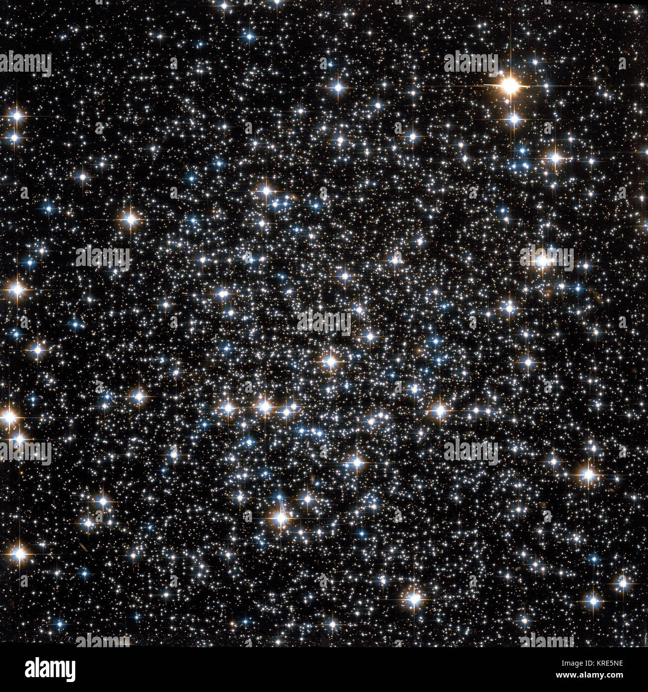 NGC 288 Hubble WikiSky Stock Photo - Alamy