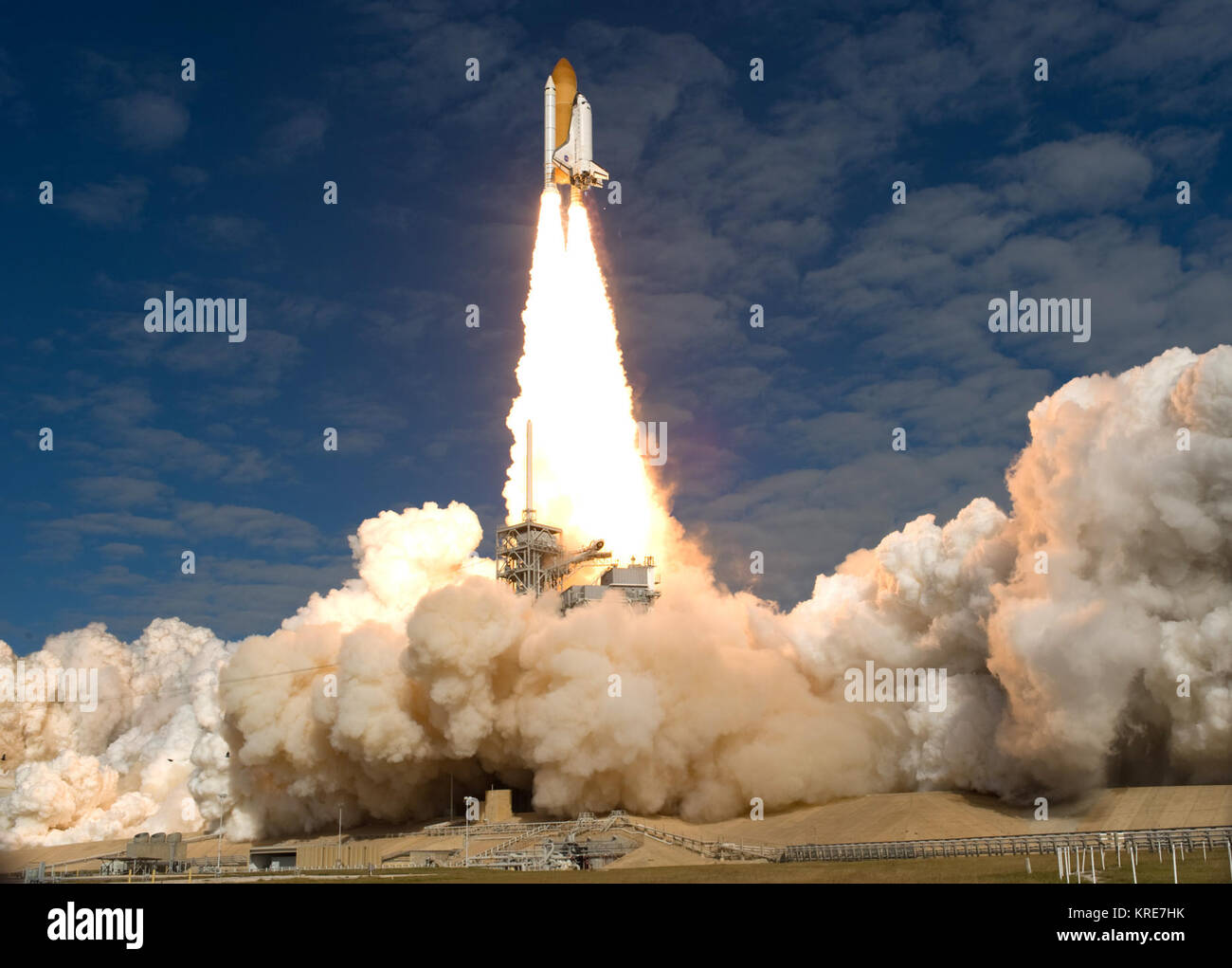 STS-129 Atlantis Launch 14 Stock Photo - Alamy