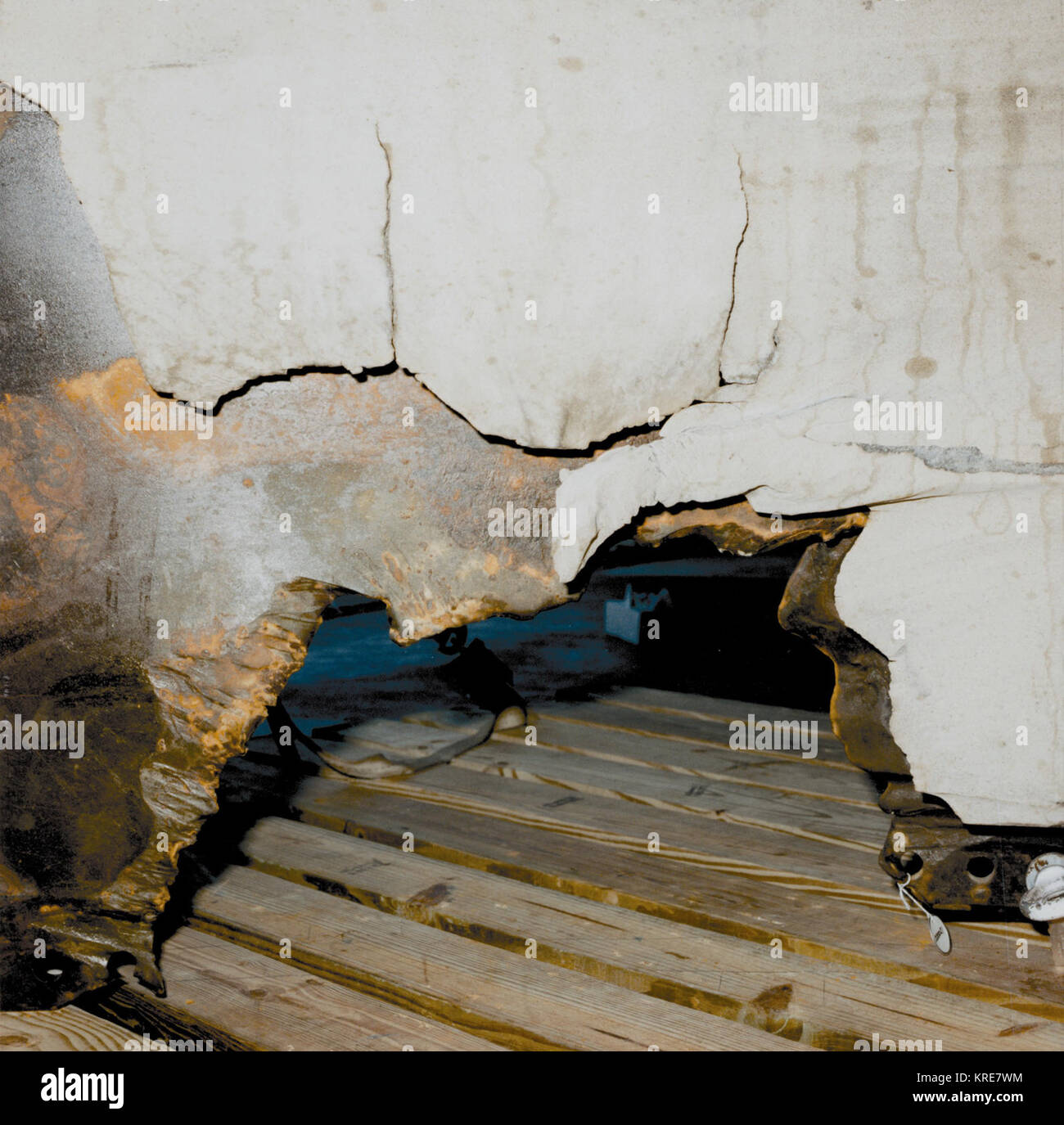 STS-51-L Recovered Debris (Burn Marks on the SRM) - GPN-2004-00004 ...