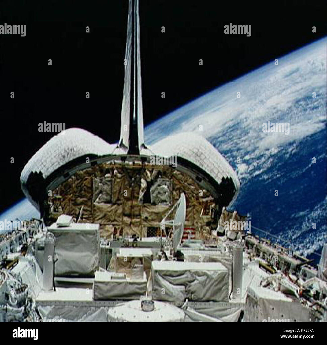 Sts 56 hi-res stock photography and images - Alamy