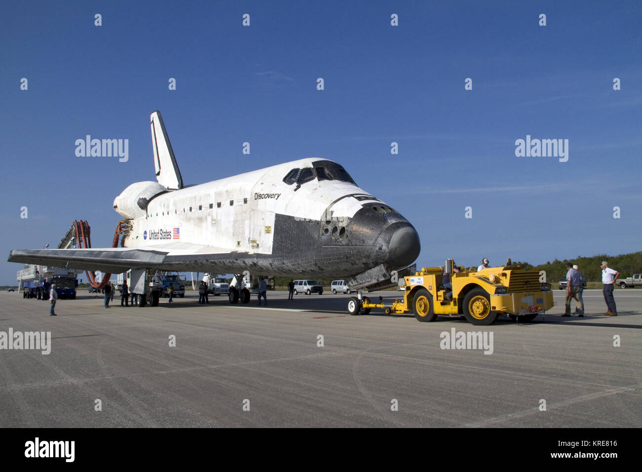 Space shuttle towback hi-res stock photography and images - Alamy