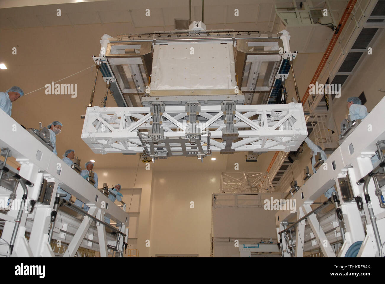 STS131 Lightweight Multi-Purpose Equipment Support Structure Carrier2 ...