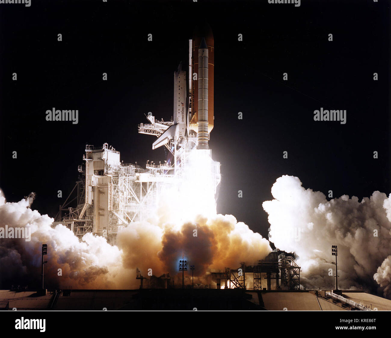 Sts 81 launch hi-res stock photography and images - Alamy