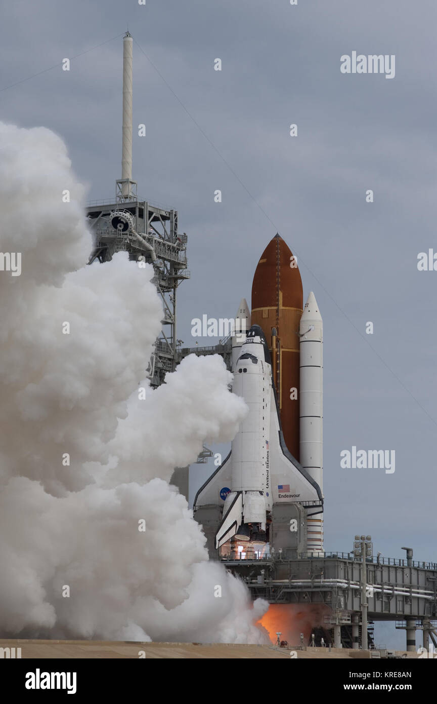 STS-134 launch 94 Stock Photo - Alamy
