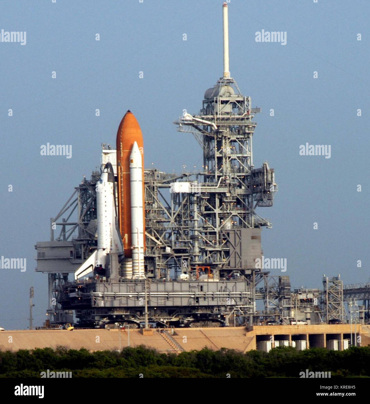 STS-115 rollout crop Stock Photo - Alamy