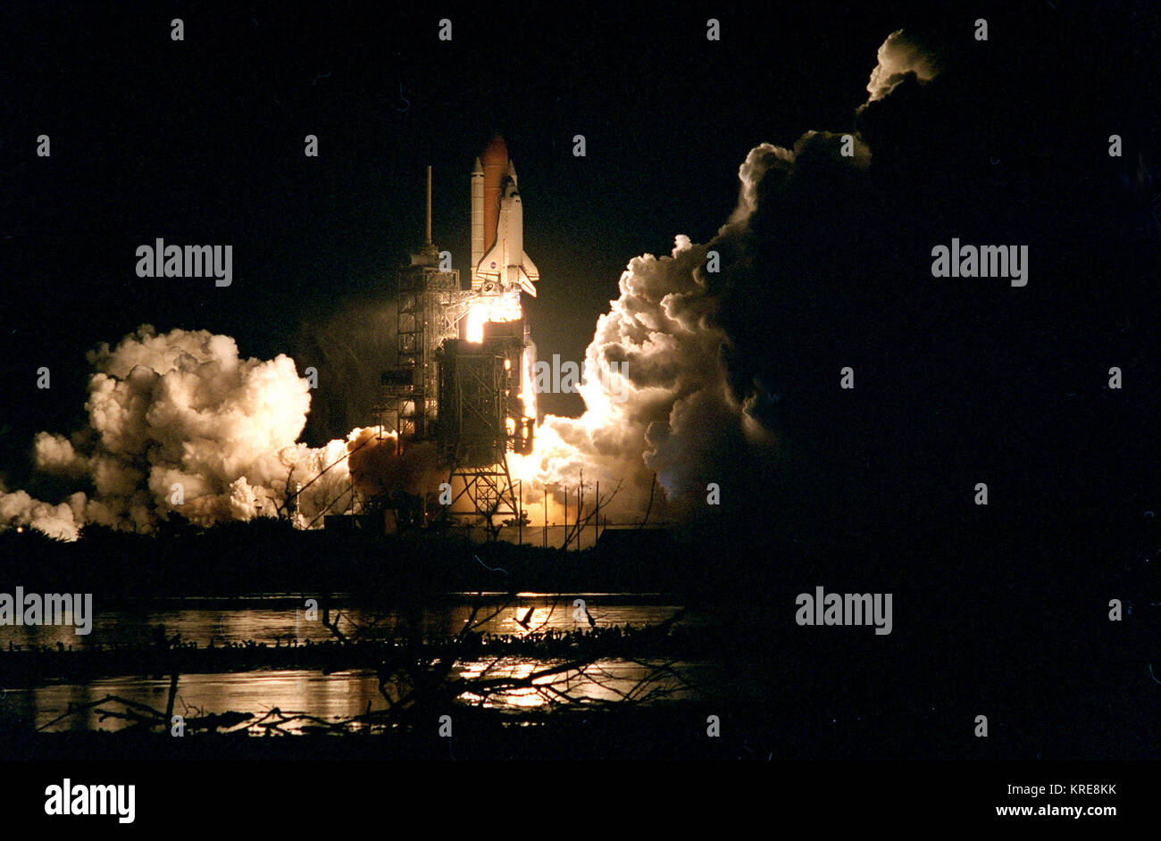 Space Shuttle Endeavour lifts off on STS-88 Stock Photo - Alamy