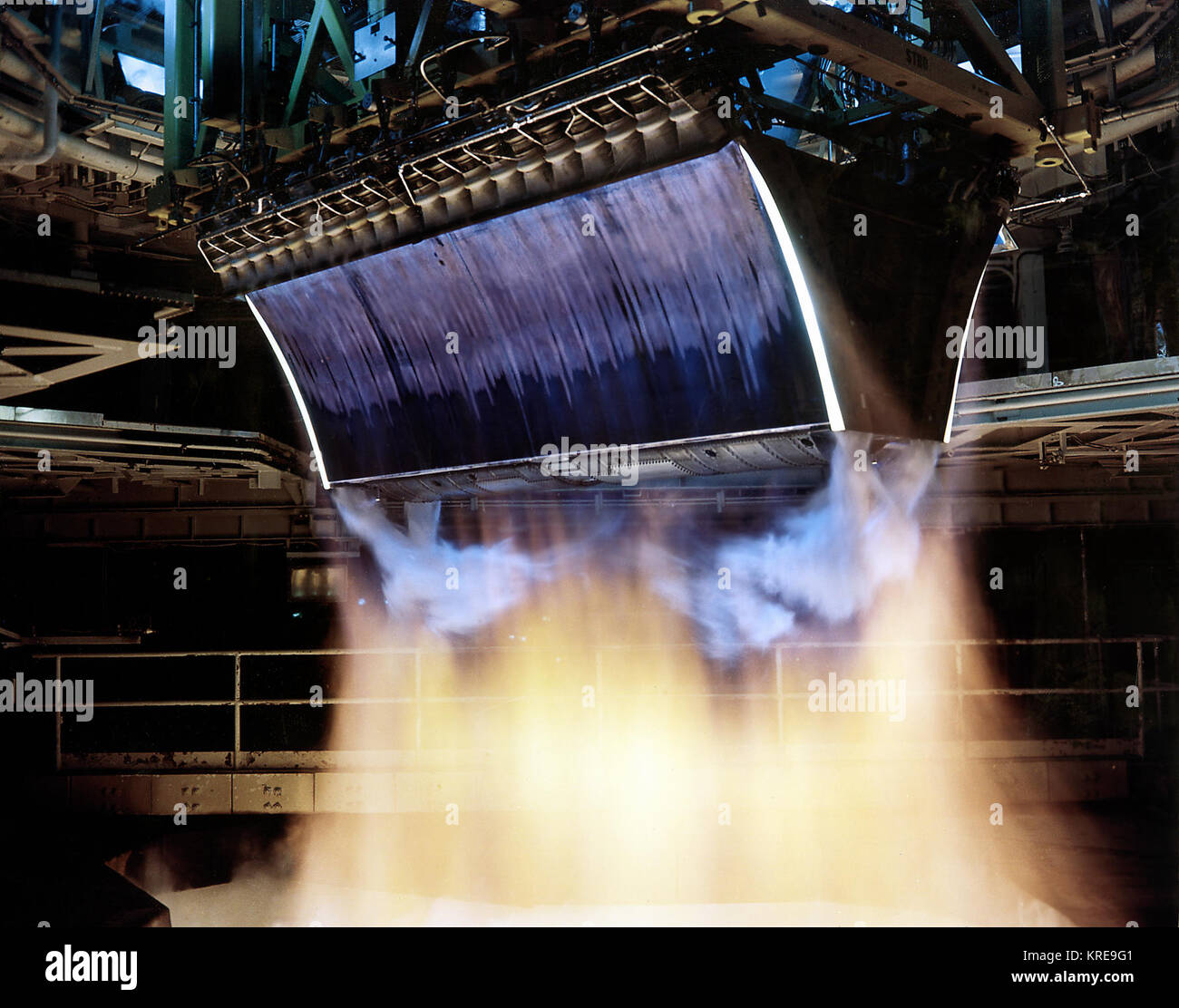 Xrs 2200 hi-res stock photography and images - Alamy