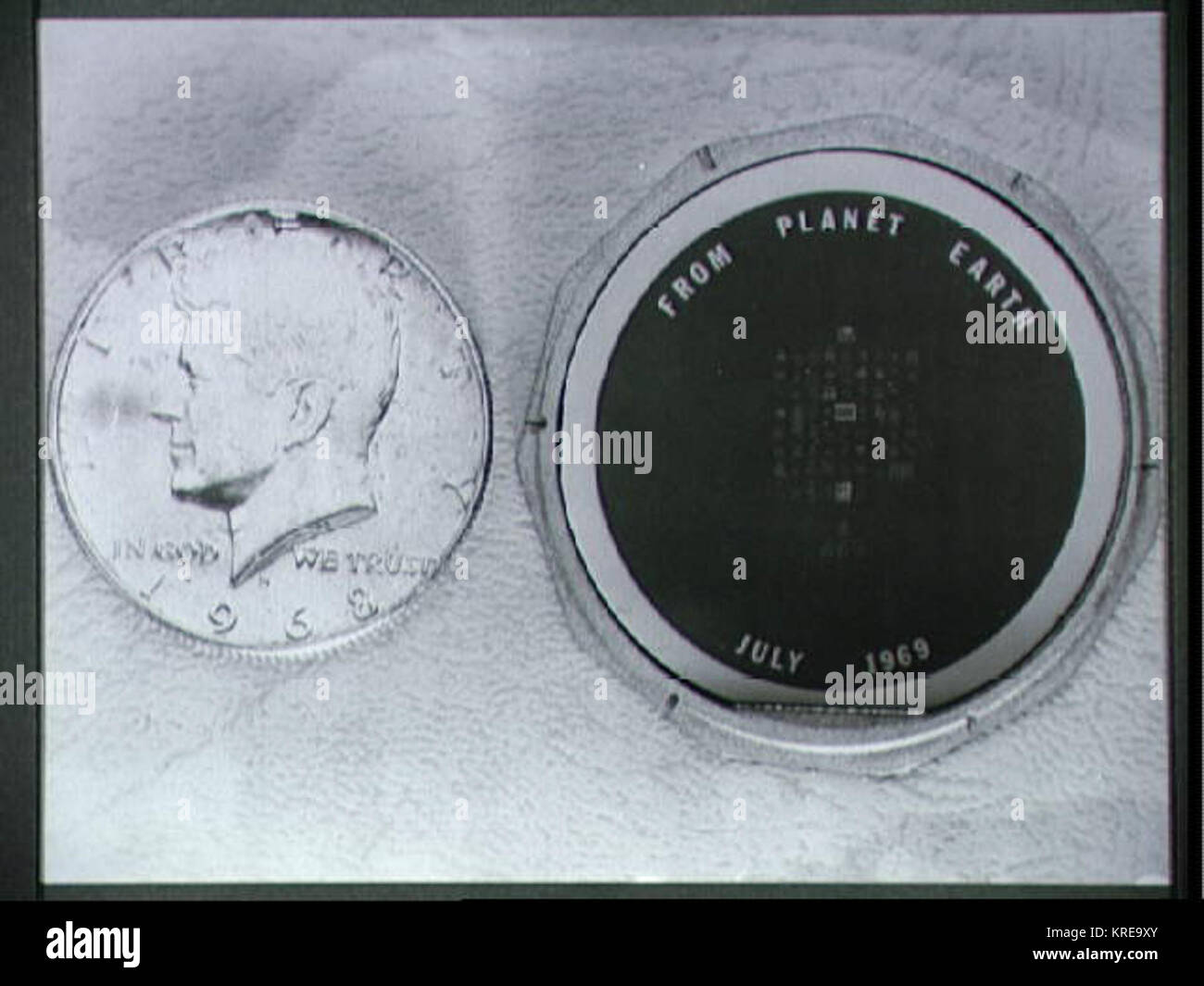 Moon disc apollo hi-res stock photography and images - Alamy