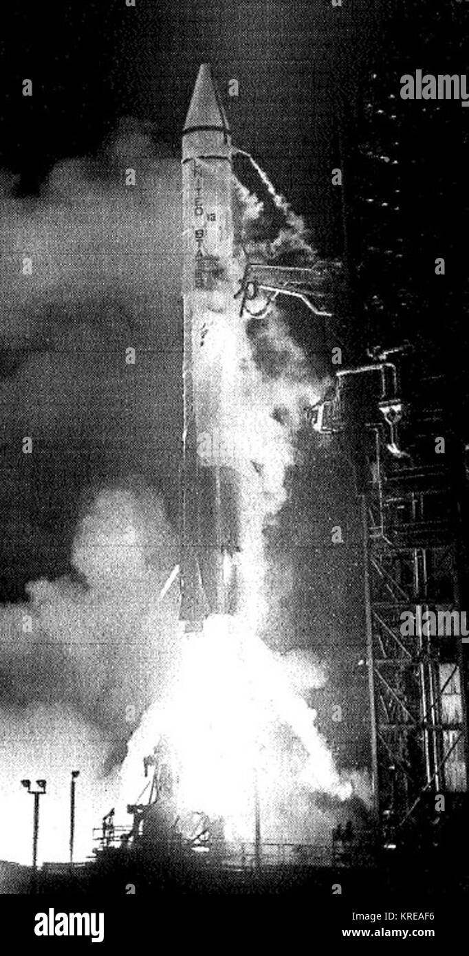 Orbital launch system Black and White Stock Photos & Images - Alamy