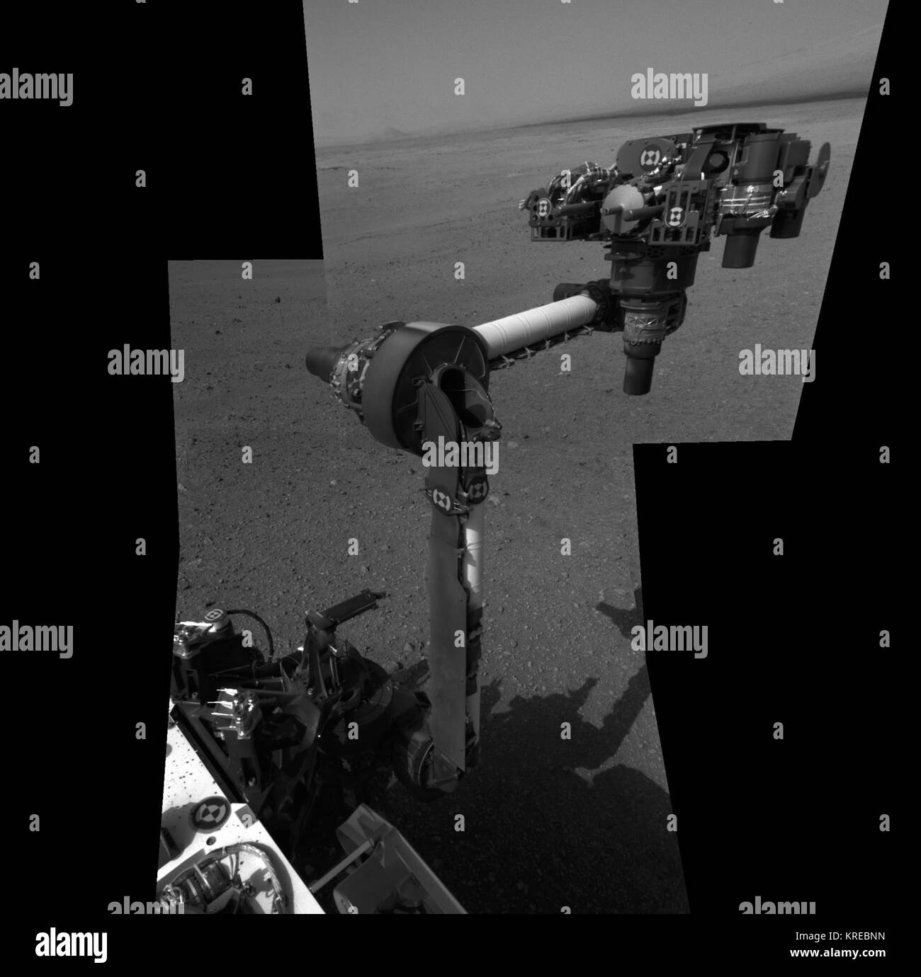 Curiosity's first arm extension in full resolution (PIA16096 Stock ...