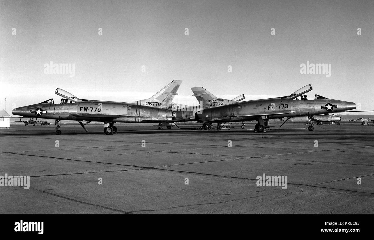 F-100As with and without lengthened fin NACA 1955 Stock Photo - Alamy