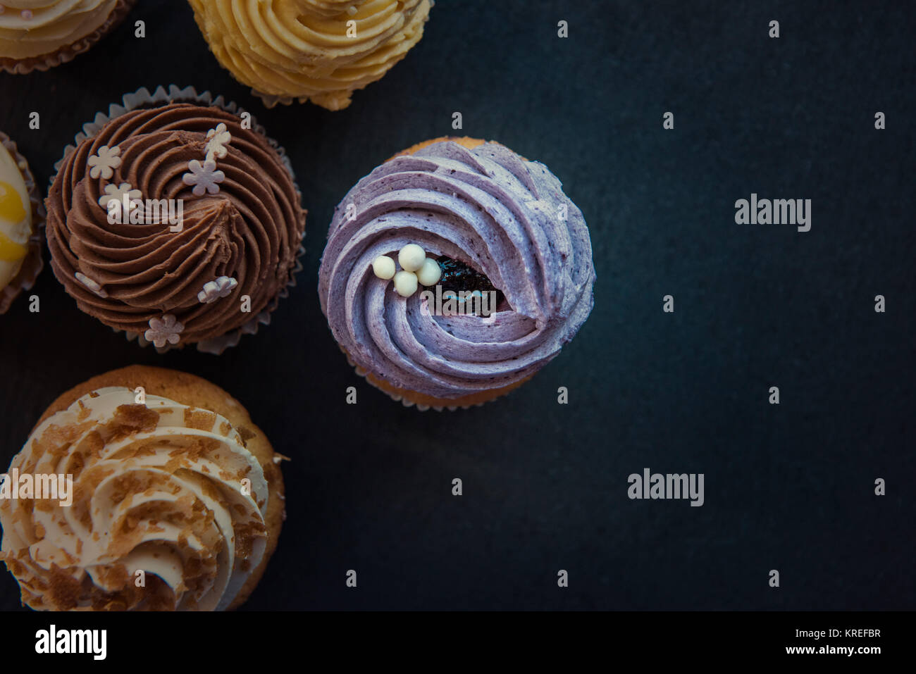 Cupcakes desert cream Stock Photo - Alamy