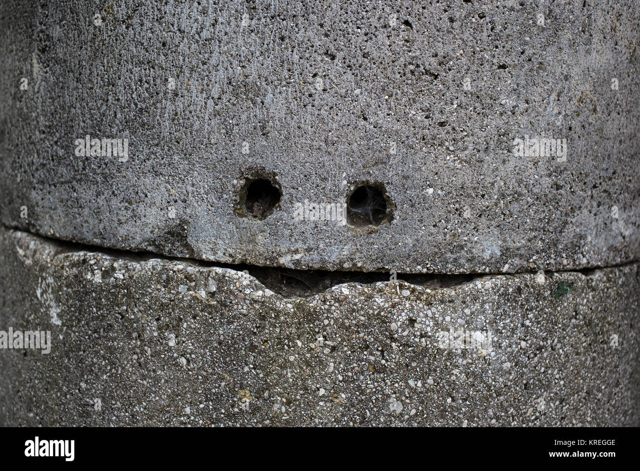 Concrete smiley hi-res stock photography and images - Alamy