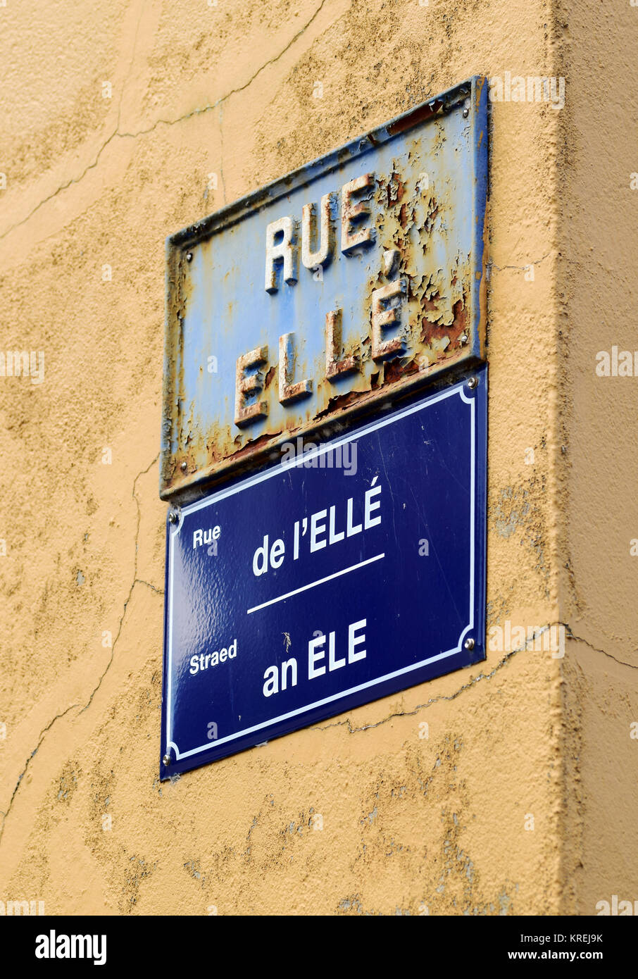 The elle sign hi-res stock photography and images - Alamy