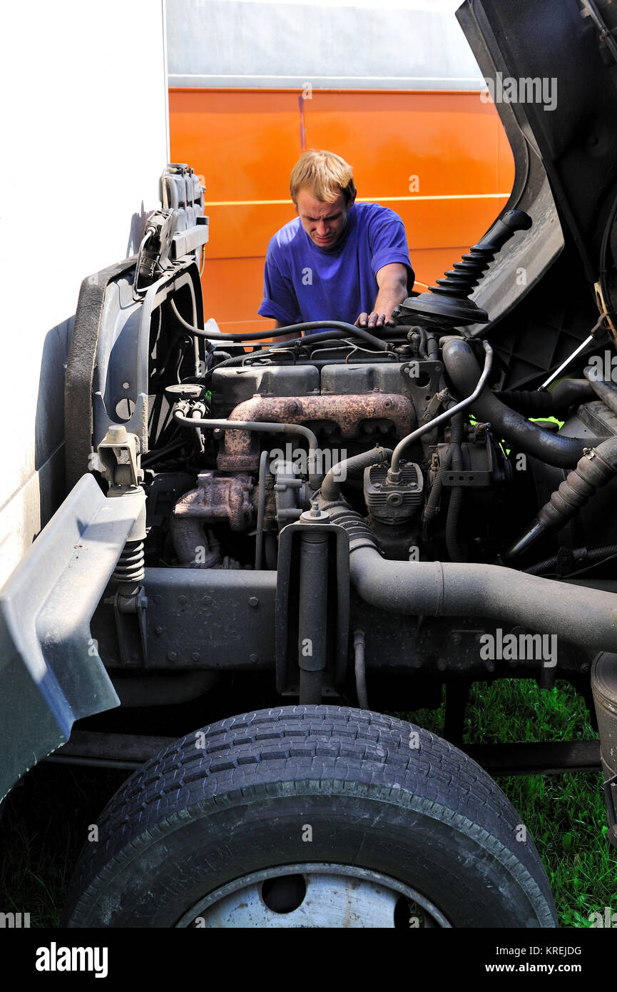 car, truck, semi-trailer, repair, mechanic, work, specialist, transport ...