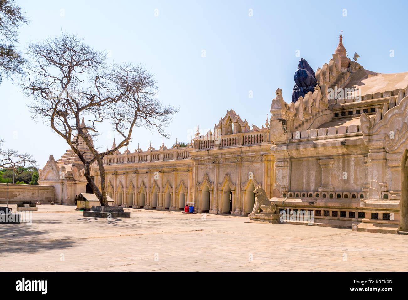 Temples eleventh to the thirteenth century in the archaeological site ...