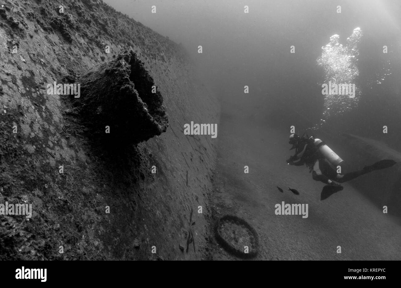 Deep wreck dive Black and White Stock Photos & Images - Alamy